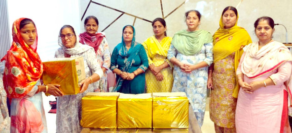 Welfare: ਬਲਾਕ ਮਲੋਟ ਦੀ ਜੋਨ ਨੰਬਰ 6 ਦੀ ਸਾਧ-ਸੰਗਤ ਨੇ ਲੋੜਵੰਦ ਪਰਿਵਾਰਾਂ ਨੂੰ ...